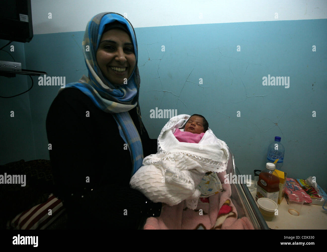 Nov. 2, 2011 - Gaza, Gaza Strip, Palestinian Territory - A newborn baby ...