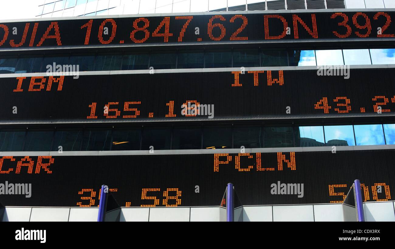 Aug. 10, 2011 - Manhattan, New York, U.S. - The ticker crawl along the ...