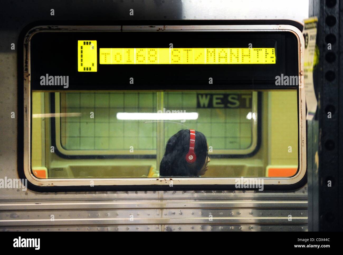 West 4th street station hi-res stock photography and images - Alamy