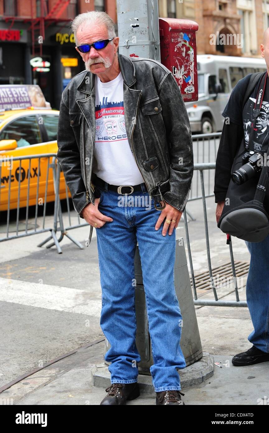 Sept. 11, 2011 - Manhattan, New York, U.S. - Florida pastor TERRY JONES ...