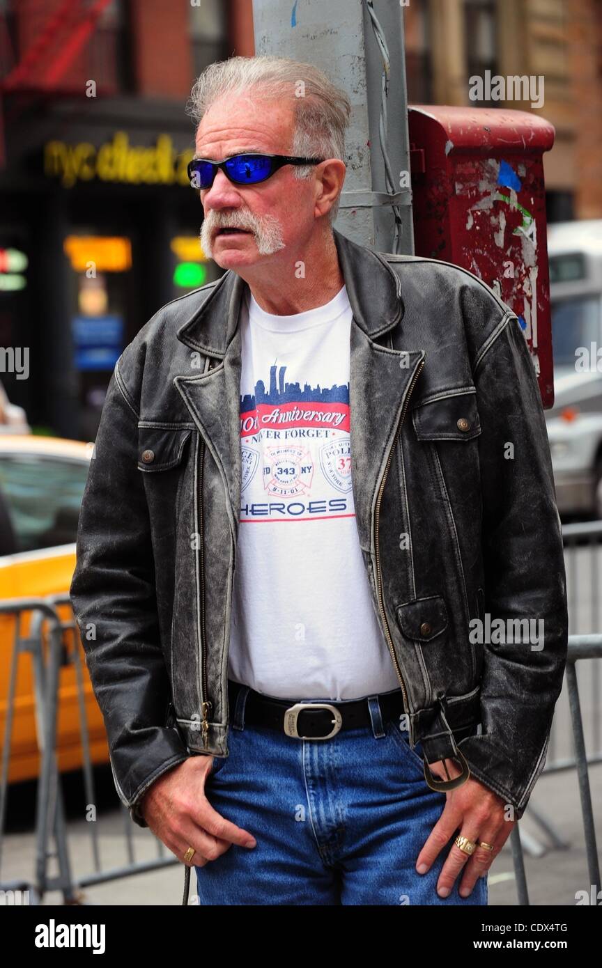 Sept. 11, 2011 - Manhattan, New York, U.S. - Florida pastor TERRY JONES ...