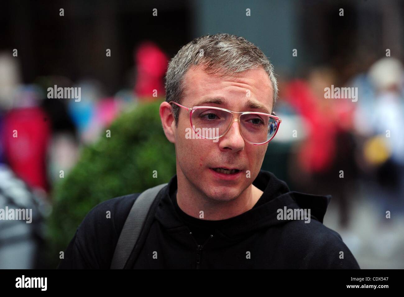 Sept. 29, 2011 - Manhattan, New York, U.S. - Artist ZEFREY THROWELL ...