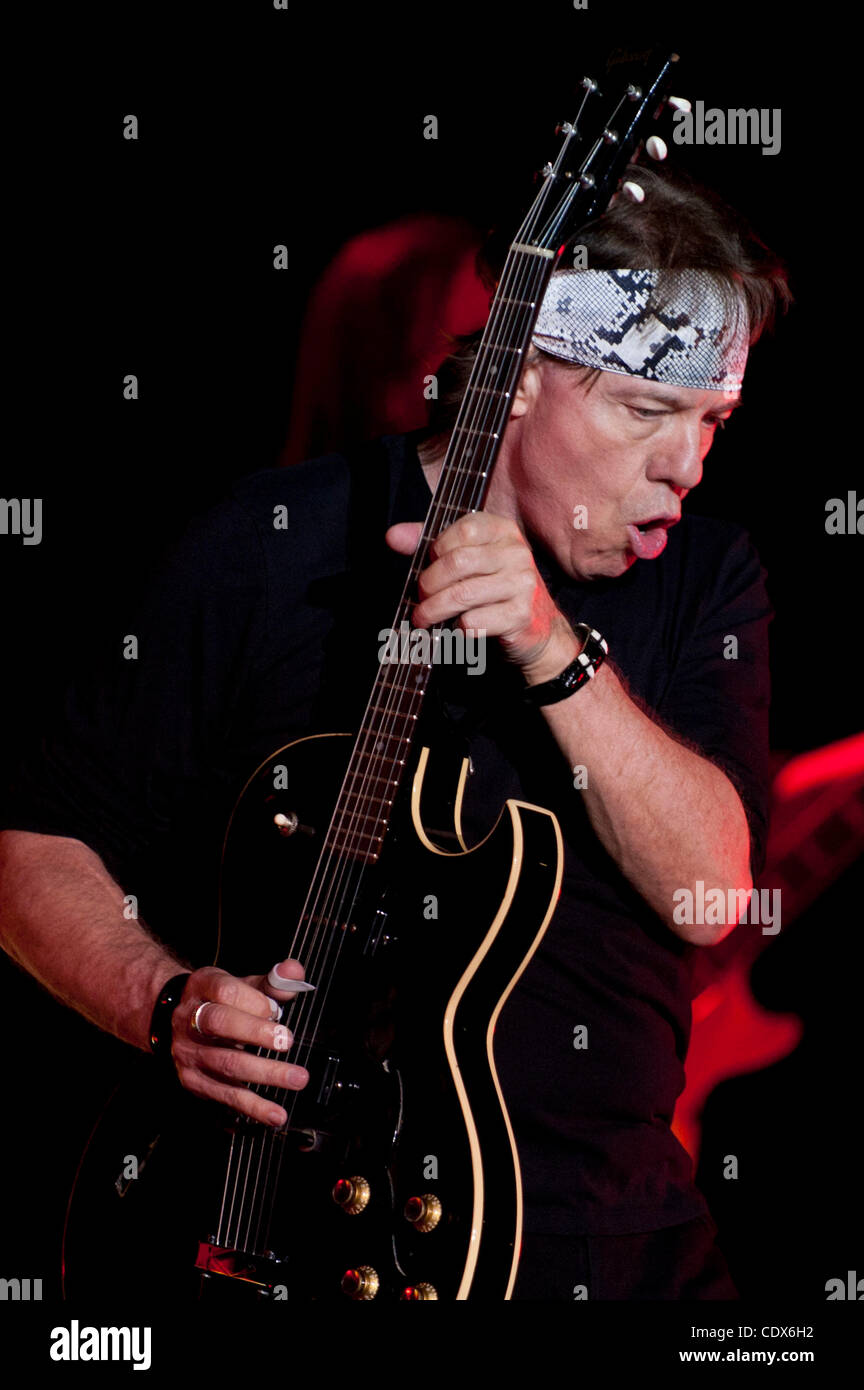George thorogood hi-res stock photography and images - Alamy
