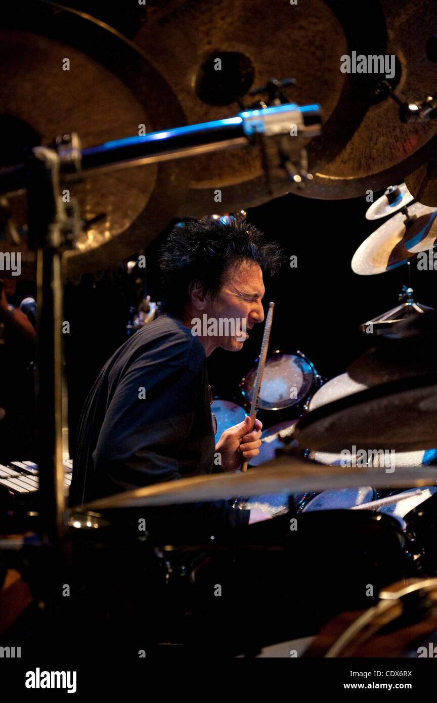 Bozzio hi-res stock photography and images - Alamy