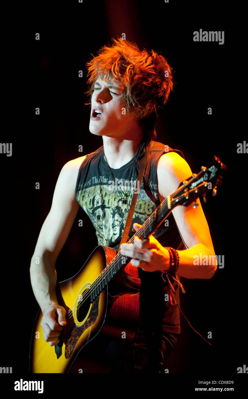 Nov. 1, 2011 - Napa, California, USA - Guitarist TYLER BRYANT opening ...