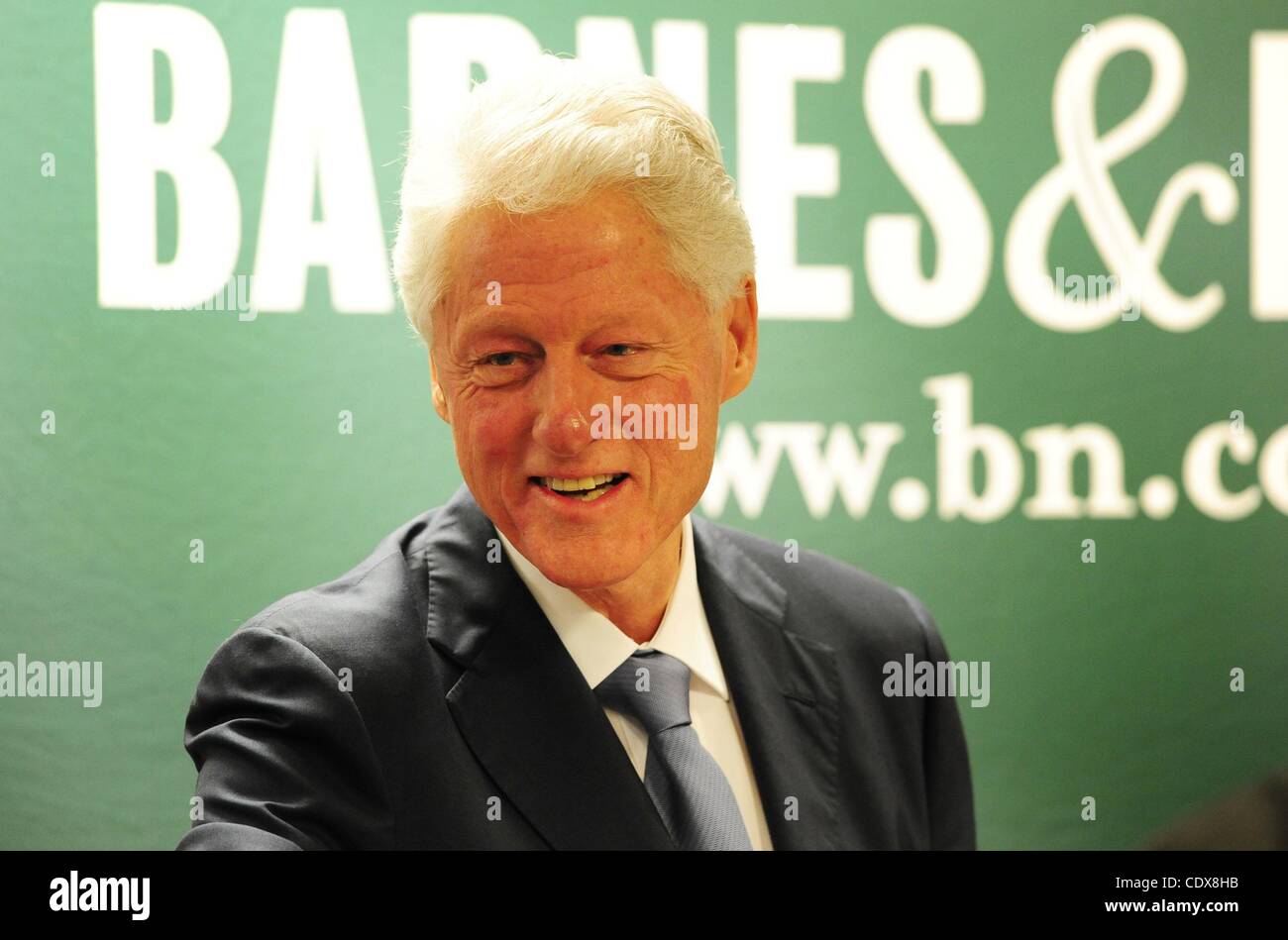 Nov. 8, 2011 - Manhattan, New York, U.S. - Former President BILL ...