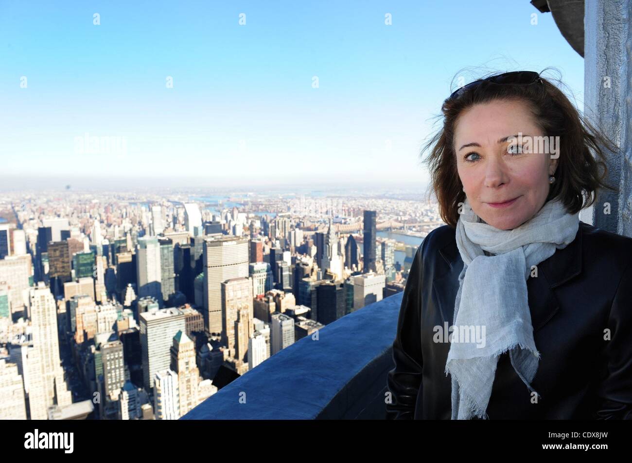 Nov. 9, 2011 - Manhattan, New York, U.S. - Actress ZOE WANAMAKER of ...