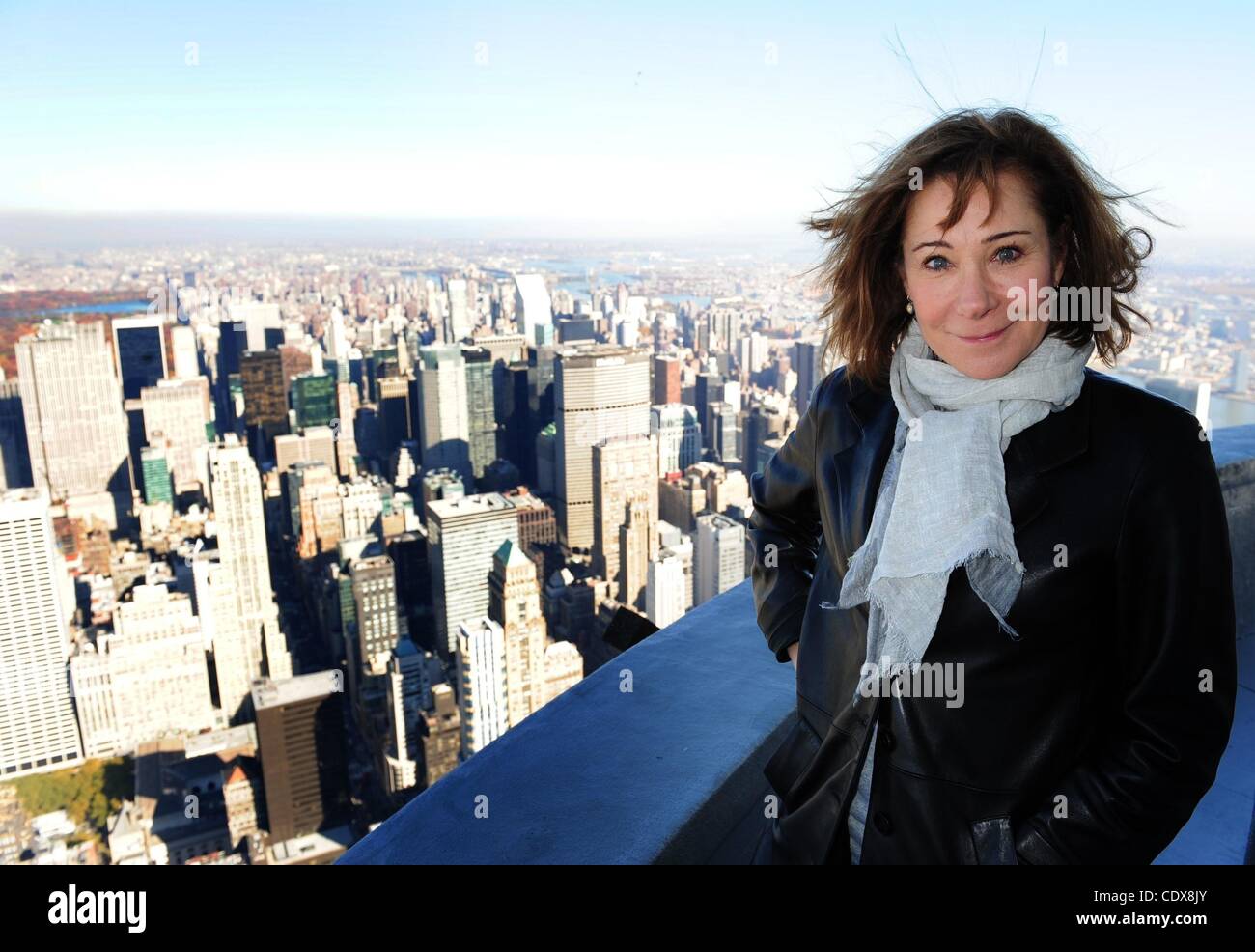 Zoë wanamaker harry potter hi-res stock photography and images - Alamy
