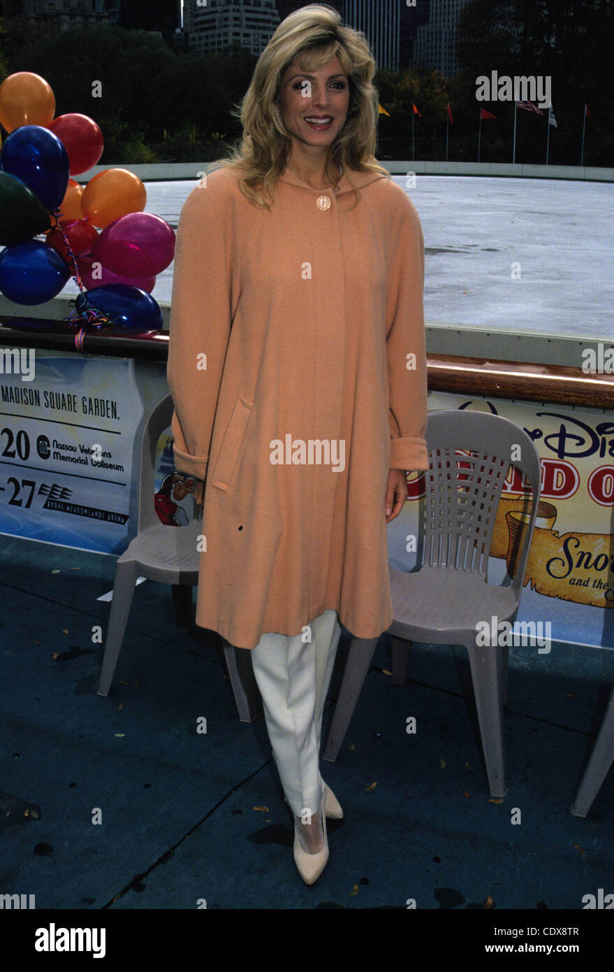 Disney on ice hi-res stock photography and images - Alamy