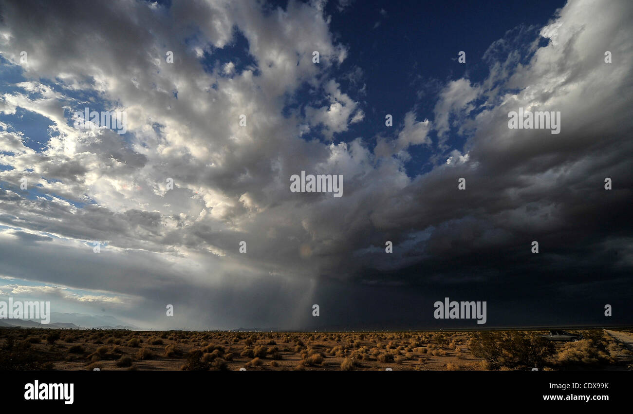 Storm cells hi-res stock photography and images - Alamy