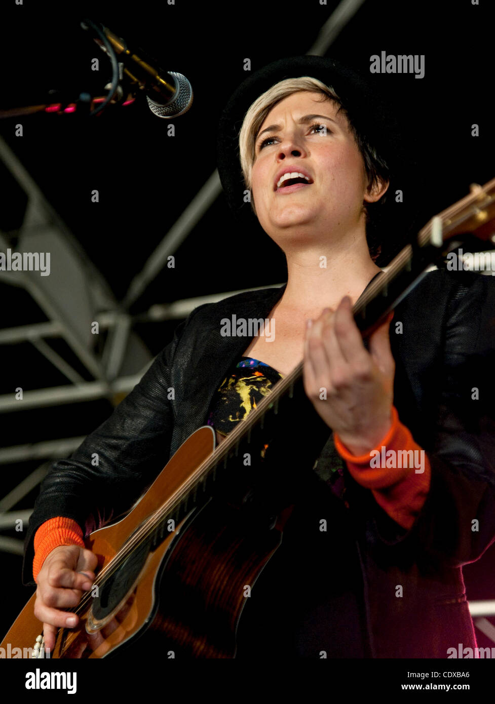 Australian singer missy higgins hi-res stock photography and images - Alamy