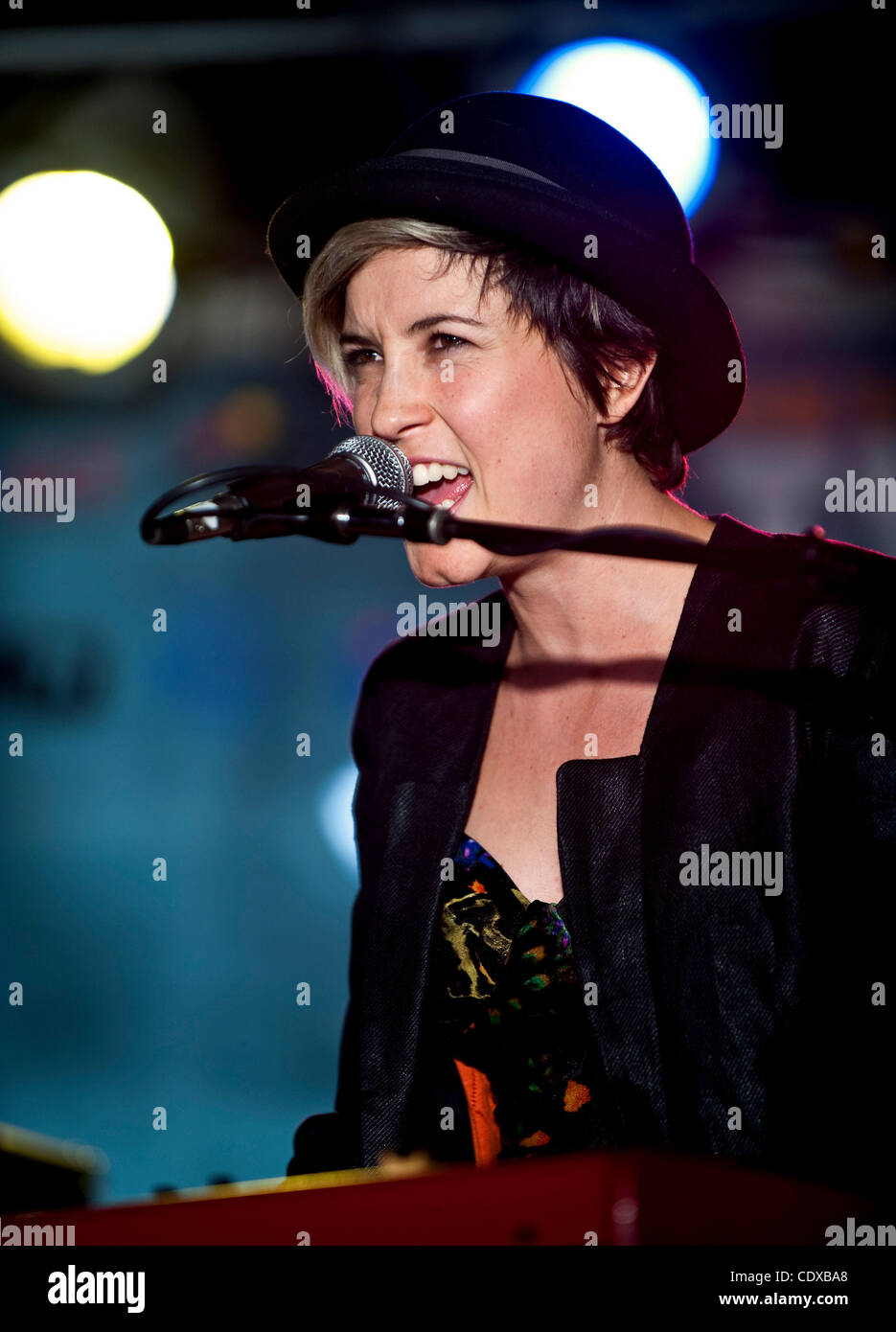 Australian singer missy higgins hi-res stock photography and images - Alamy