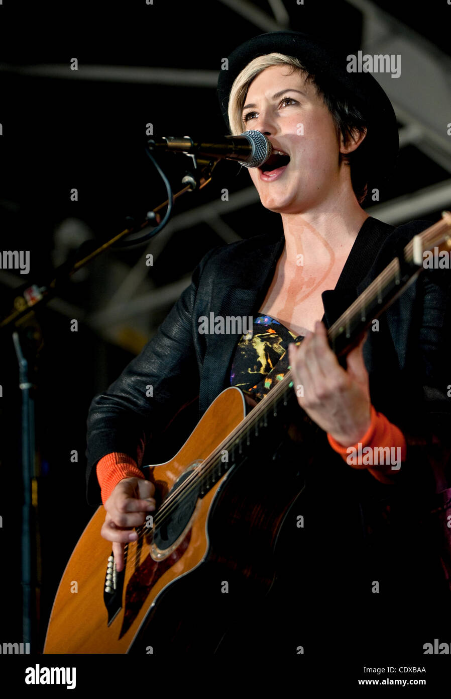 Australian singer missy higgins hi-res stock photography and images - Alamy
