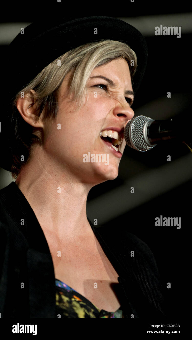 Australian singer missy higgins hi-res stock photography and images - Alamy