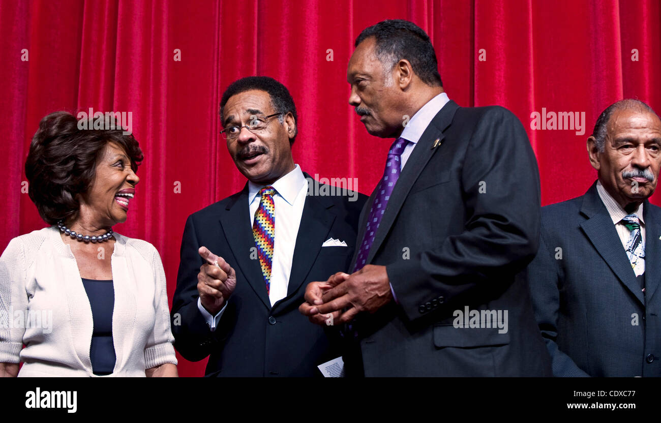 Congressman california town hall hi-res stock photography and images ...