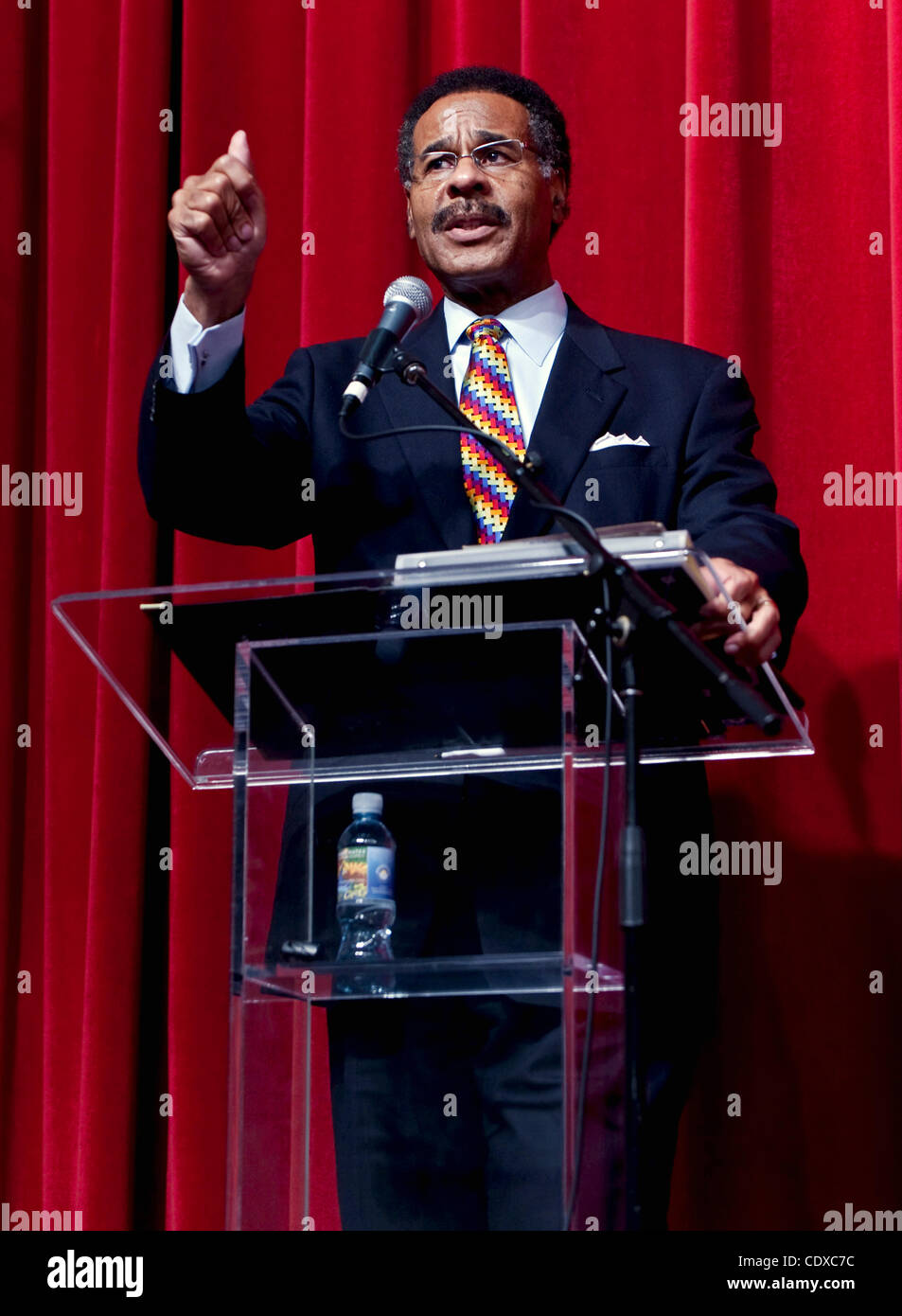 Congressman emanuel cleaver hi-res stock photography and images - Alamy