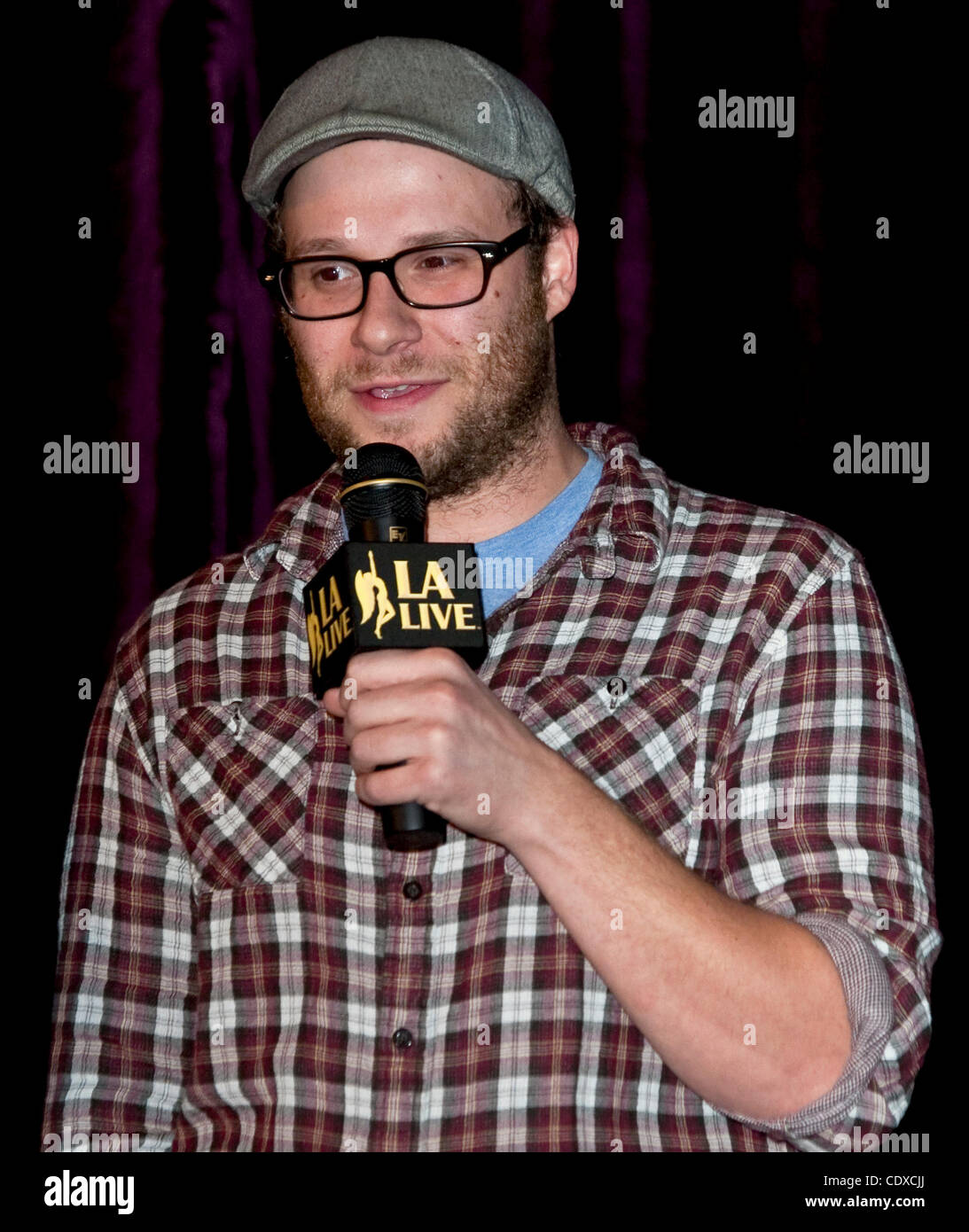 Sept. 22, 2011 - Los Angeles, California, USA - Seth Rogen introduces ...