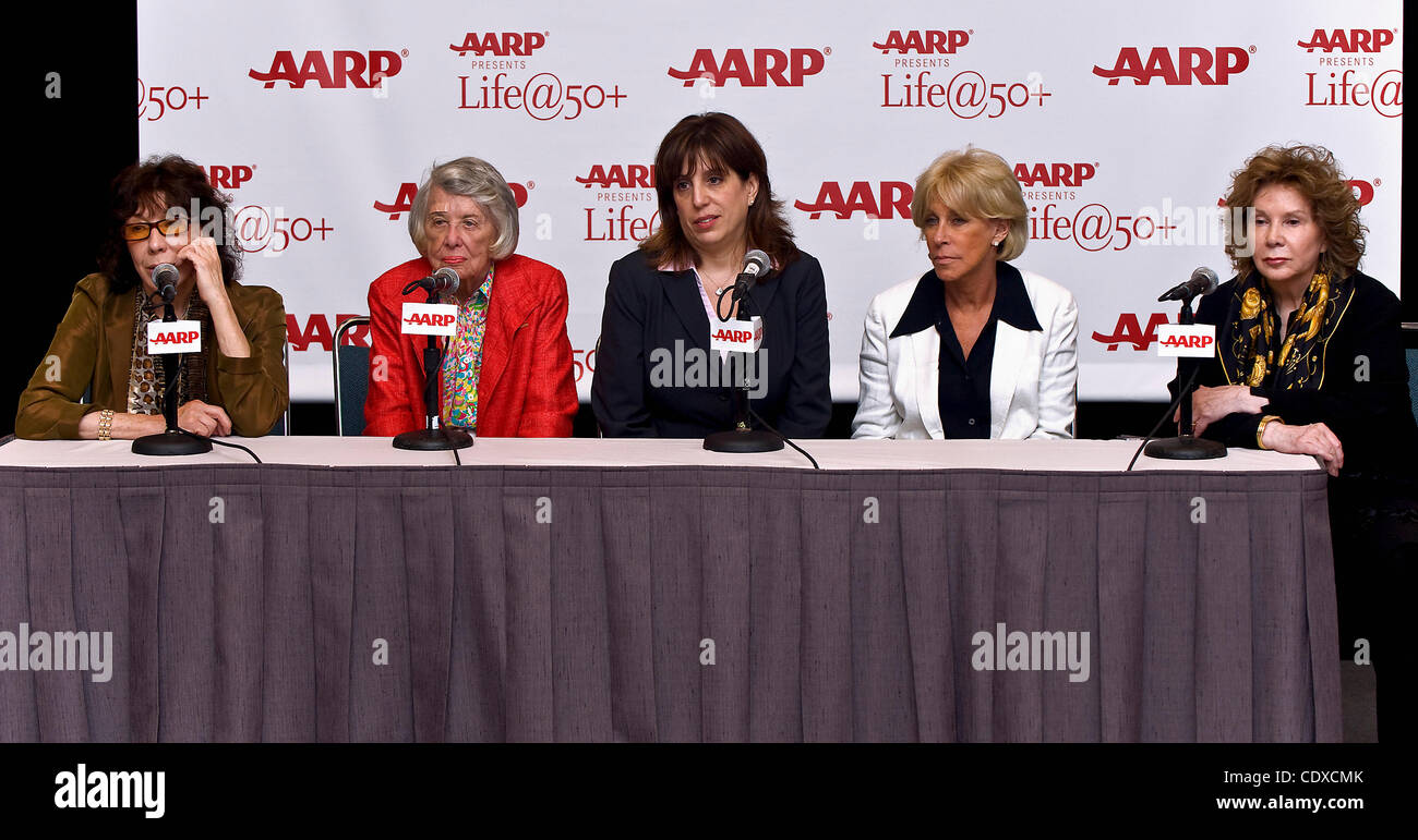Sept. 24, 2011 - Los Angeles, California, USA - From left, Lilly Tomlin ...