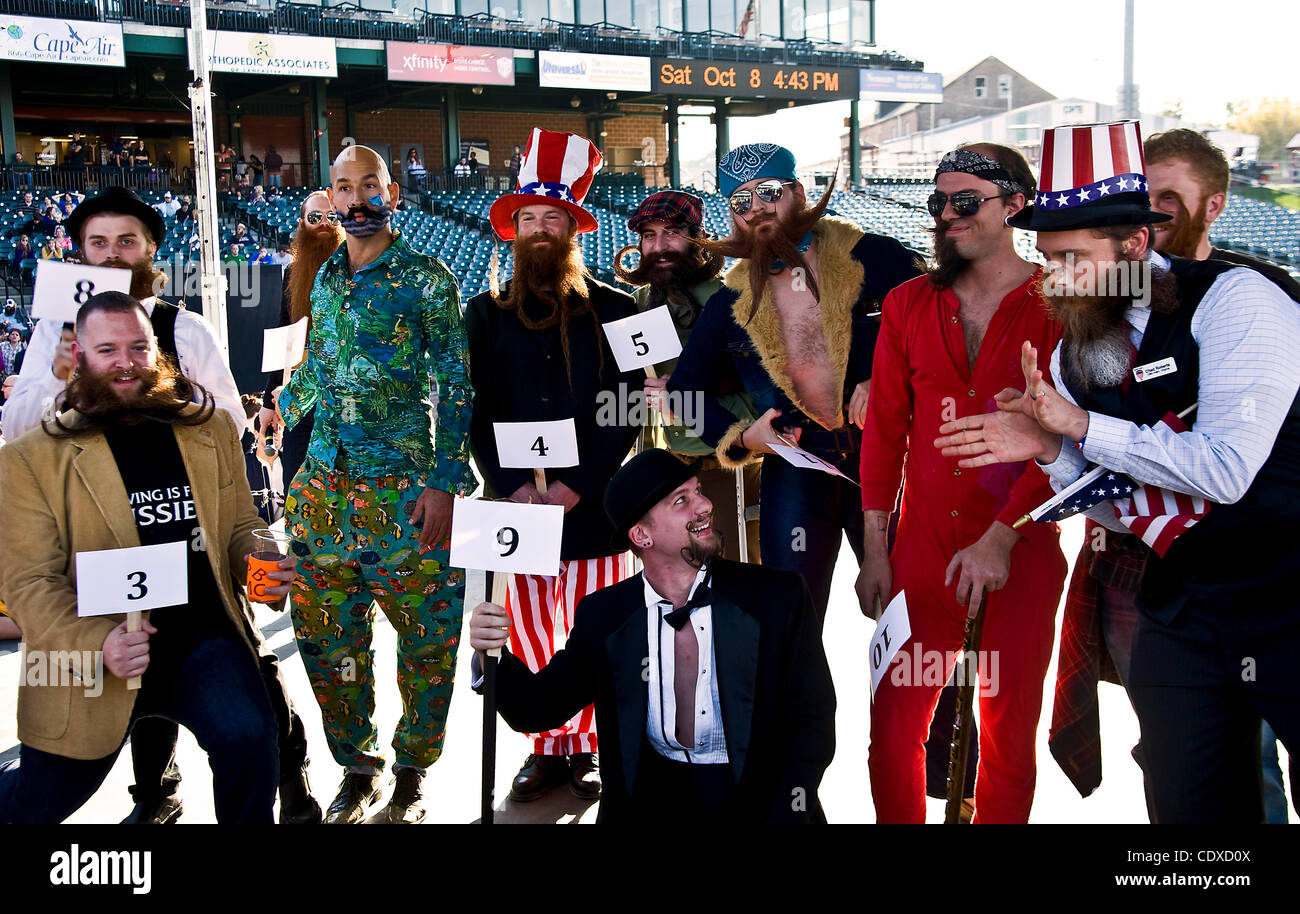 Full beard freestyle hi-res stock photography and images - Alamy