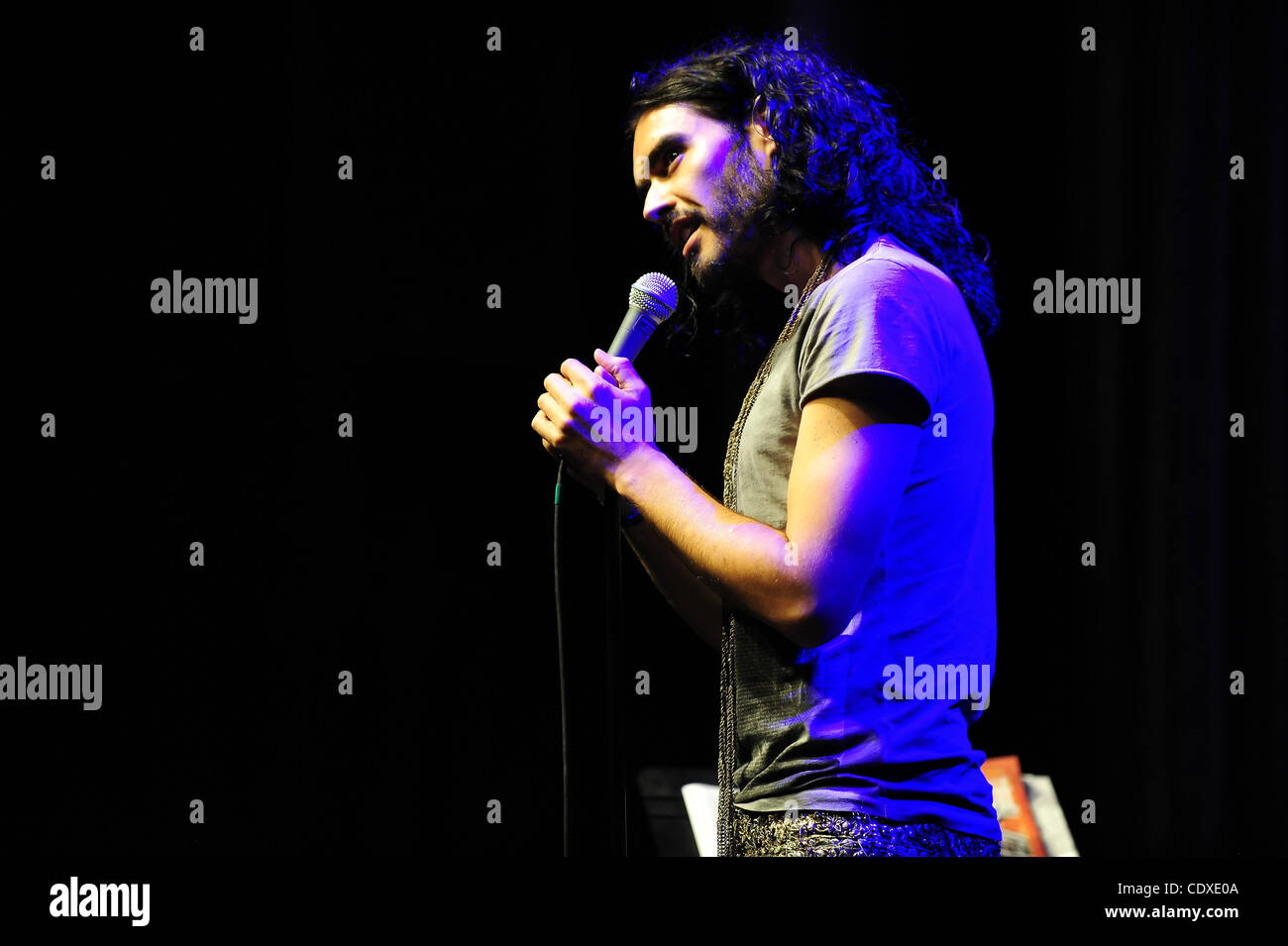 Russell brand comedian actor hi-res stock photography and images - Alamy