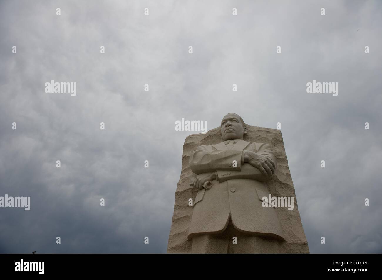 28 foot tall hi-res stock photography and images - Alamy