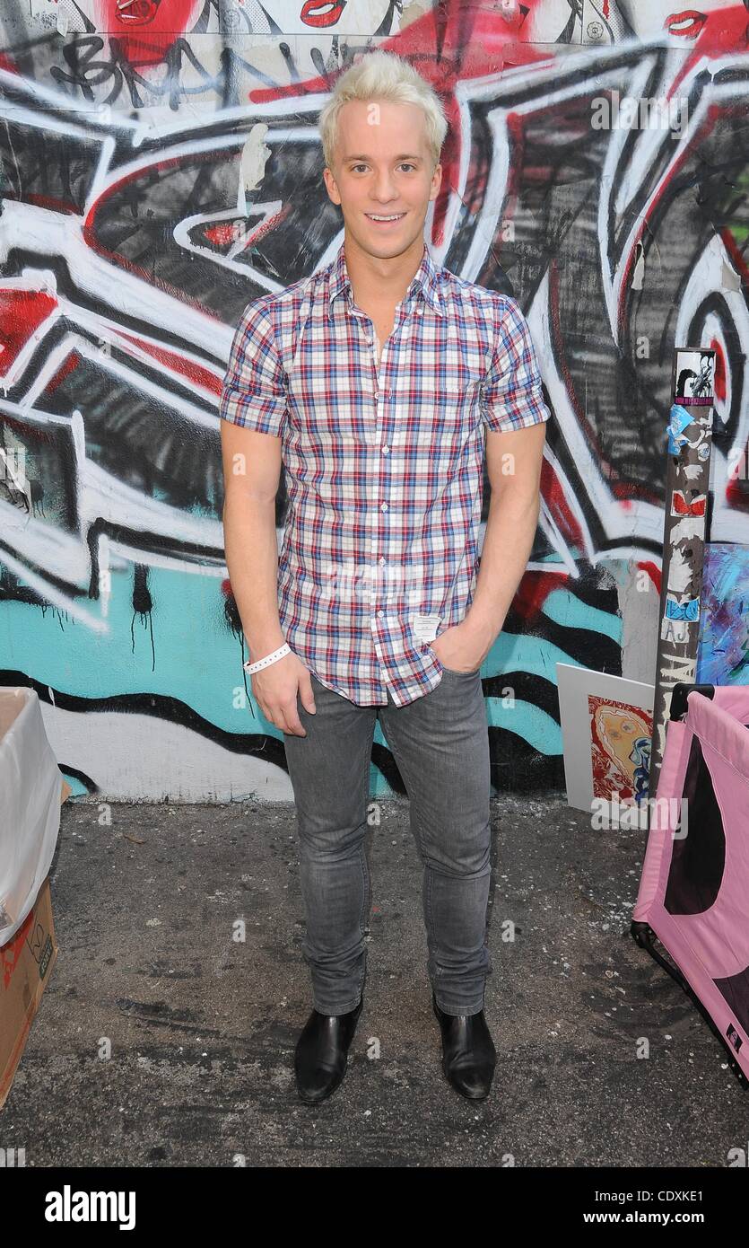 Aug. 6, 2011 - Hollywood, California, U.S. - Bridgetta's Cause Just 4 ...