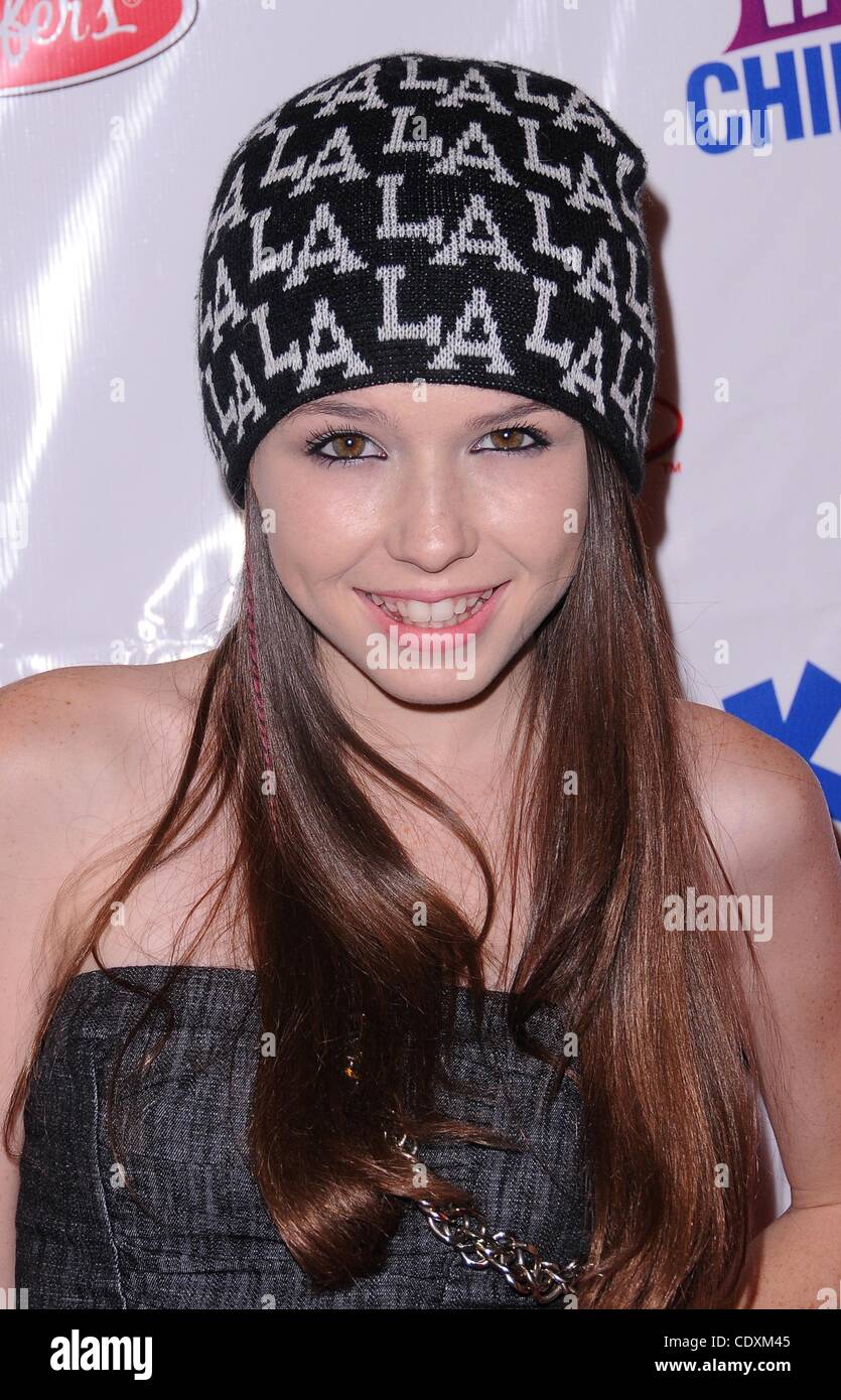 Aug. 14, 2011 - Hollywood, California, U.S. - ''Kids Help Children ...