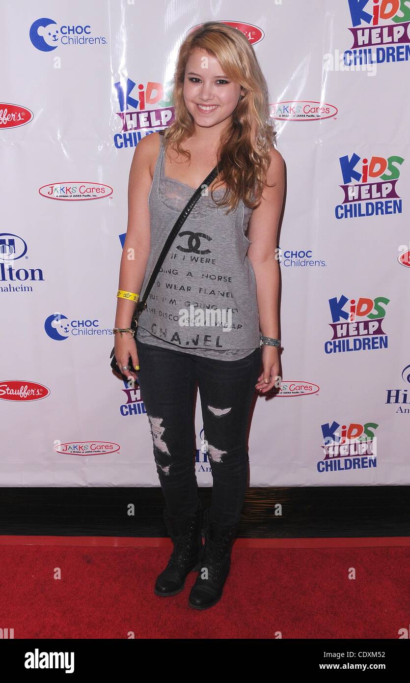 Aug. 14, 2011 - Hollywood, California, U.S. - ''Kids Help Children ...