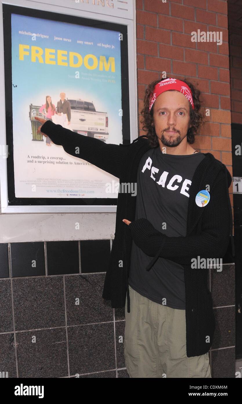 Jason mraz 11 hi-res stock photography and images - Alamy