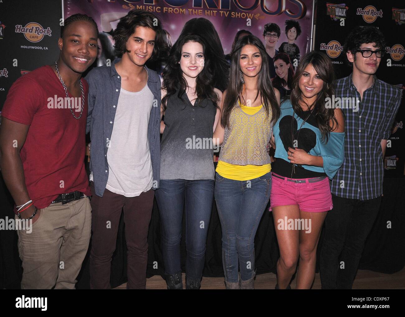 Sept. 16, 2011 - Hollywood, California, U.S. - Victoria Justice adn the ...