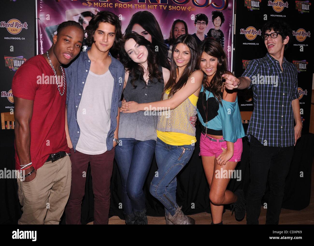 Sept. 16, 2011 - Hollywood, California, U.S. - Victoria Justice adn the ...