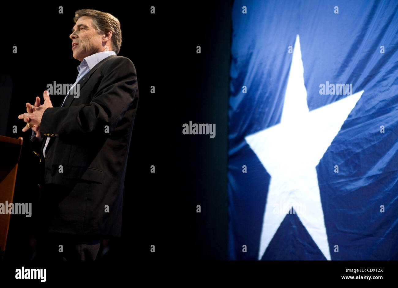 FILE PHOTO - Texas Governor RICK PERRY officially announced his bid for ...