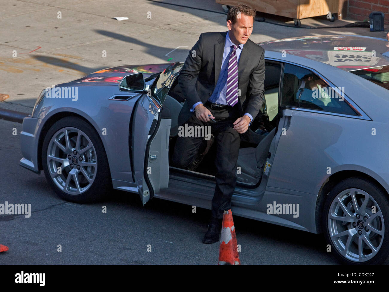 Aug. 17, 2011 - Brooklyn, New York, U.S. - Actor PATRICK WILSON on set ...