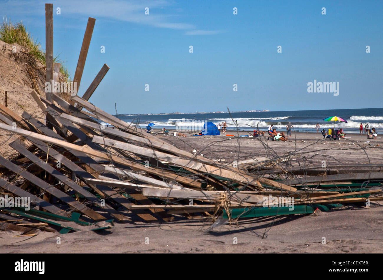 Before and after beach clean hi-res stock photography and images - Alamy