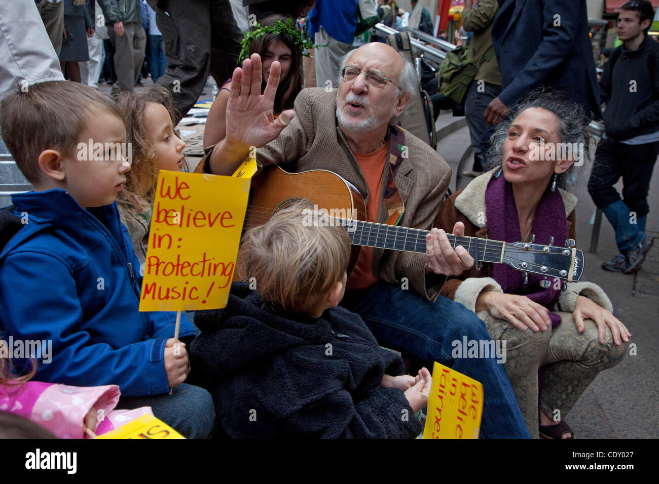 Bethany sits hi-res stock photography and images - Alamy
