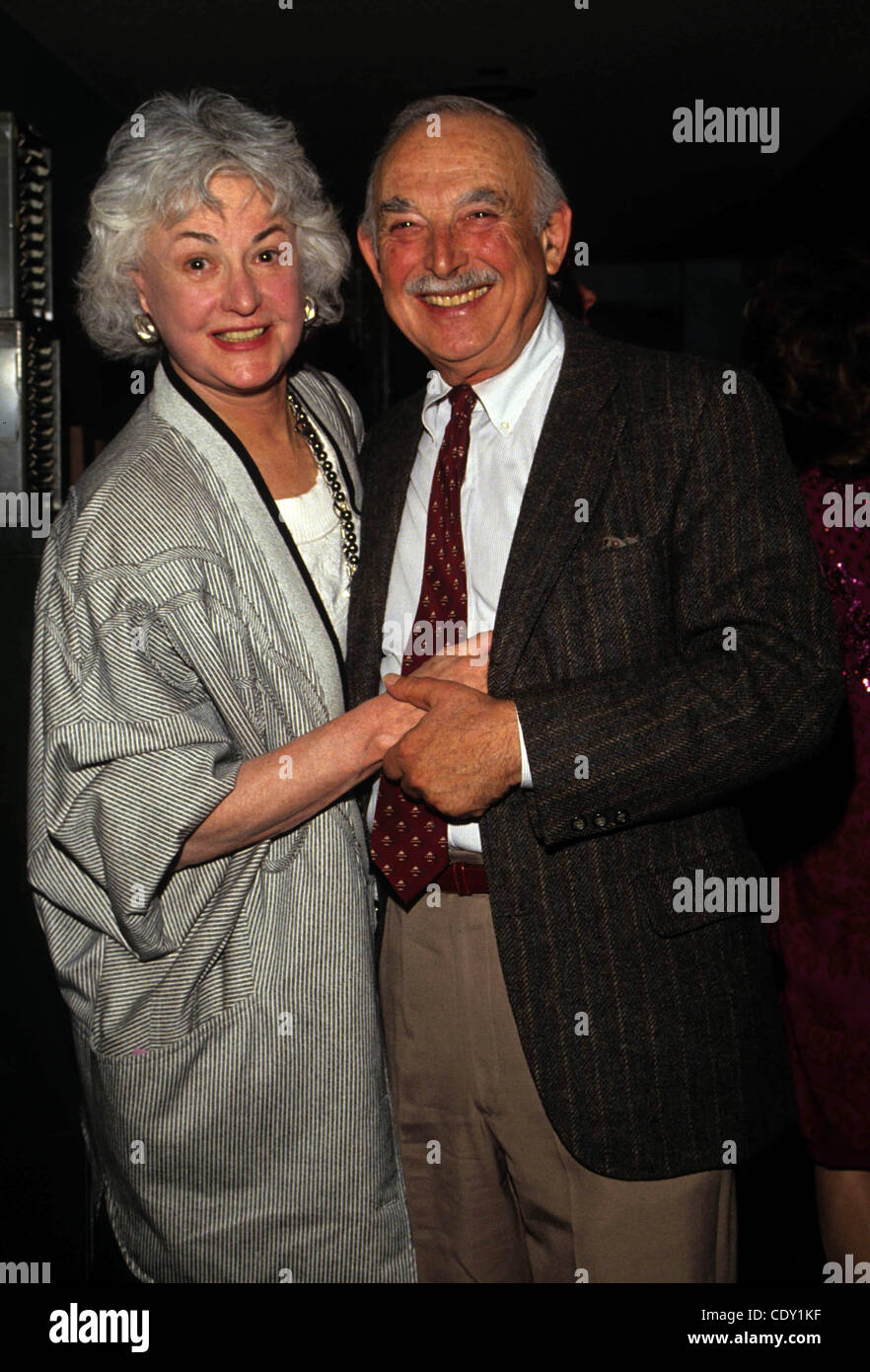 Bill macy hi-res stock photography and images - Alamy