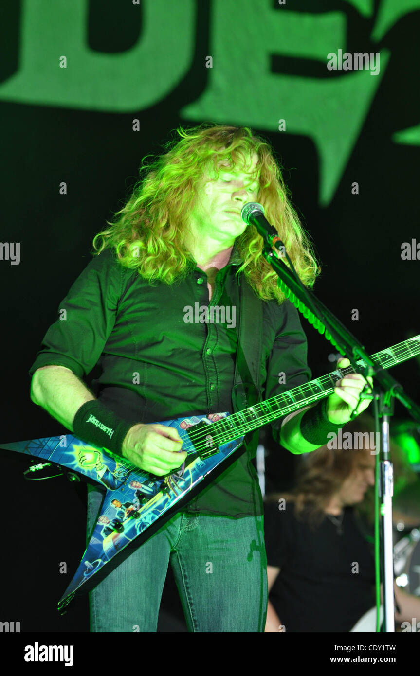 Raleigh north carolina festival hi-res stock photography and images - Alamy