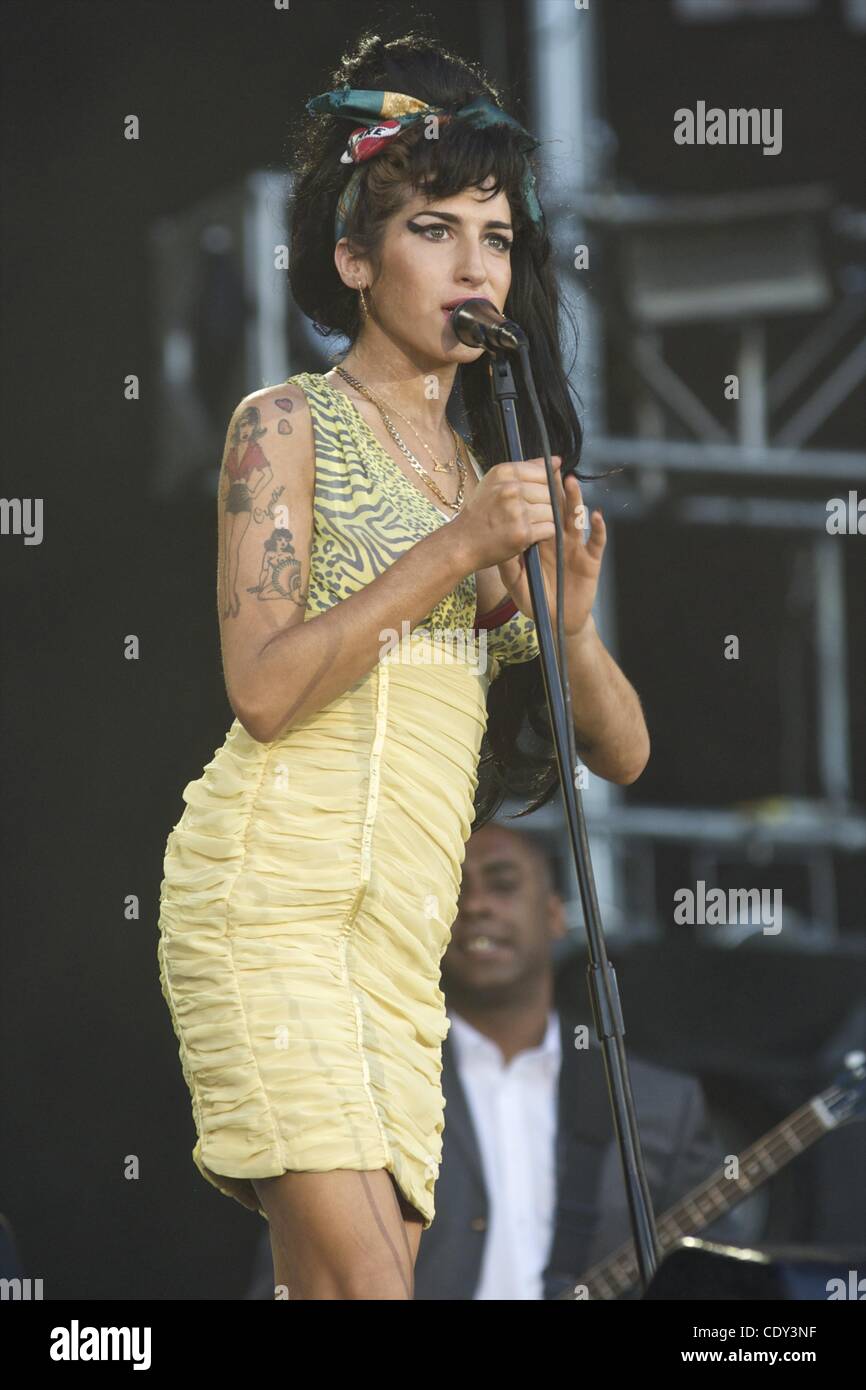 Amy winehouse london 2003 hi-res stock photography and images - Alamy