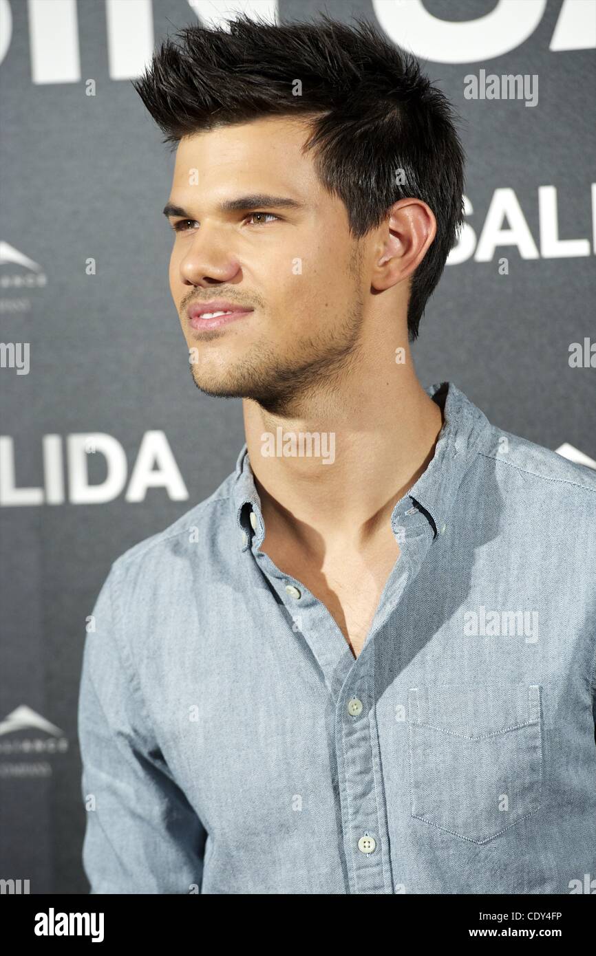 Sept. 29, 2011 - Madrid, Spain - Actor TAYLOR LAUTNER attends ...