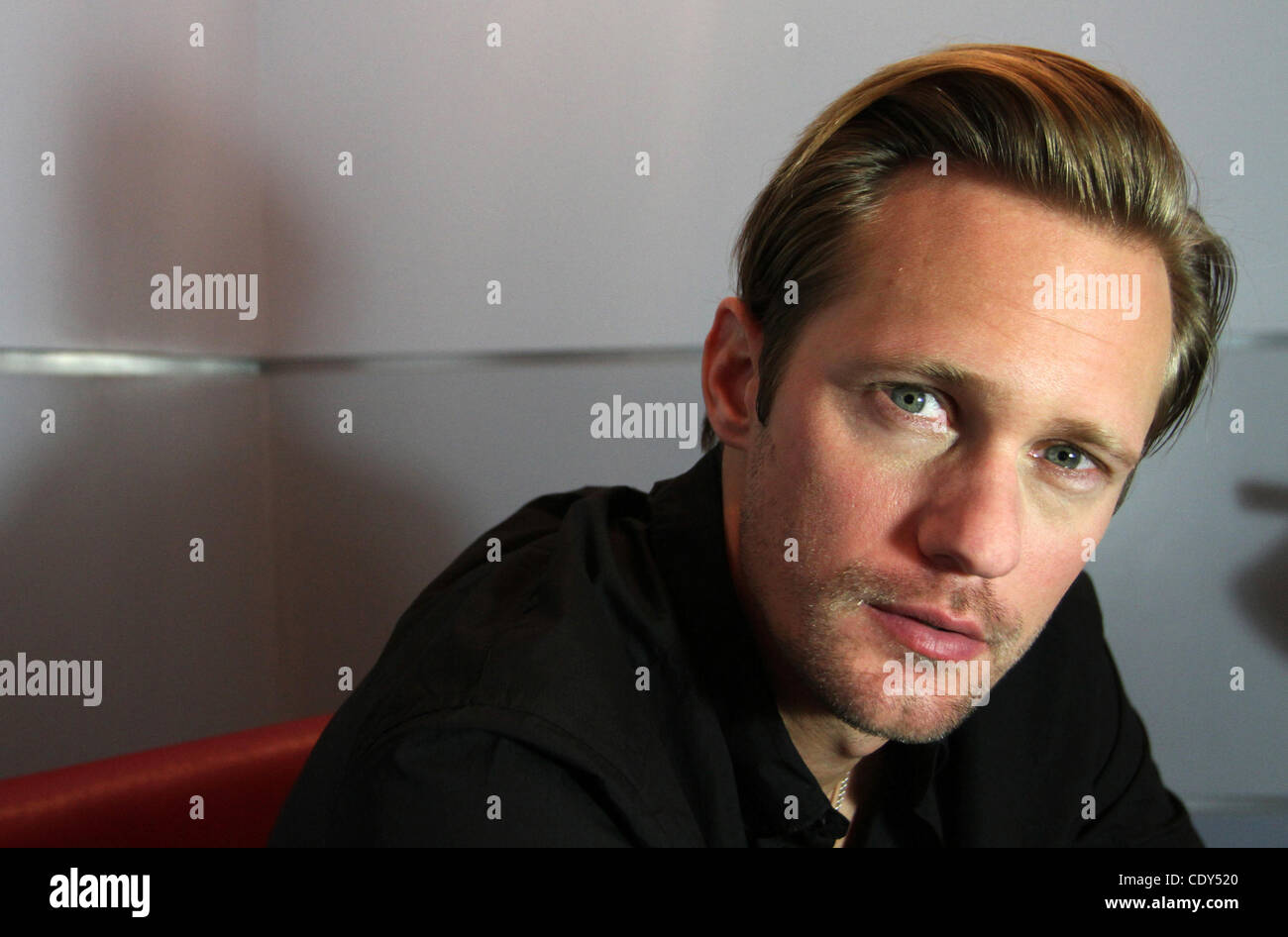 Straw dogs film hi-res stock photography and images - Alamy