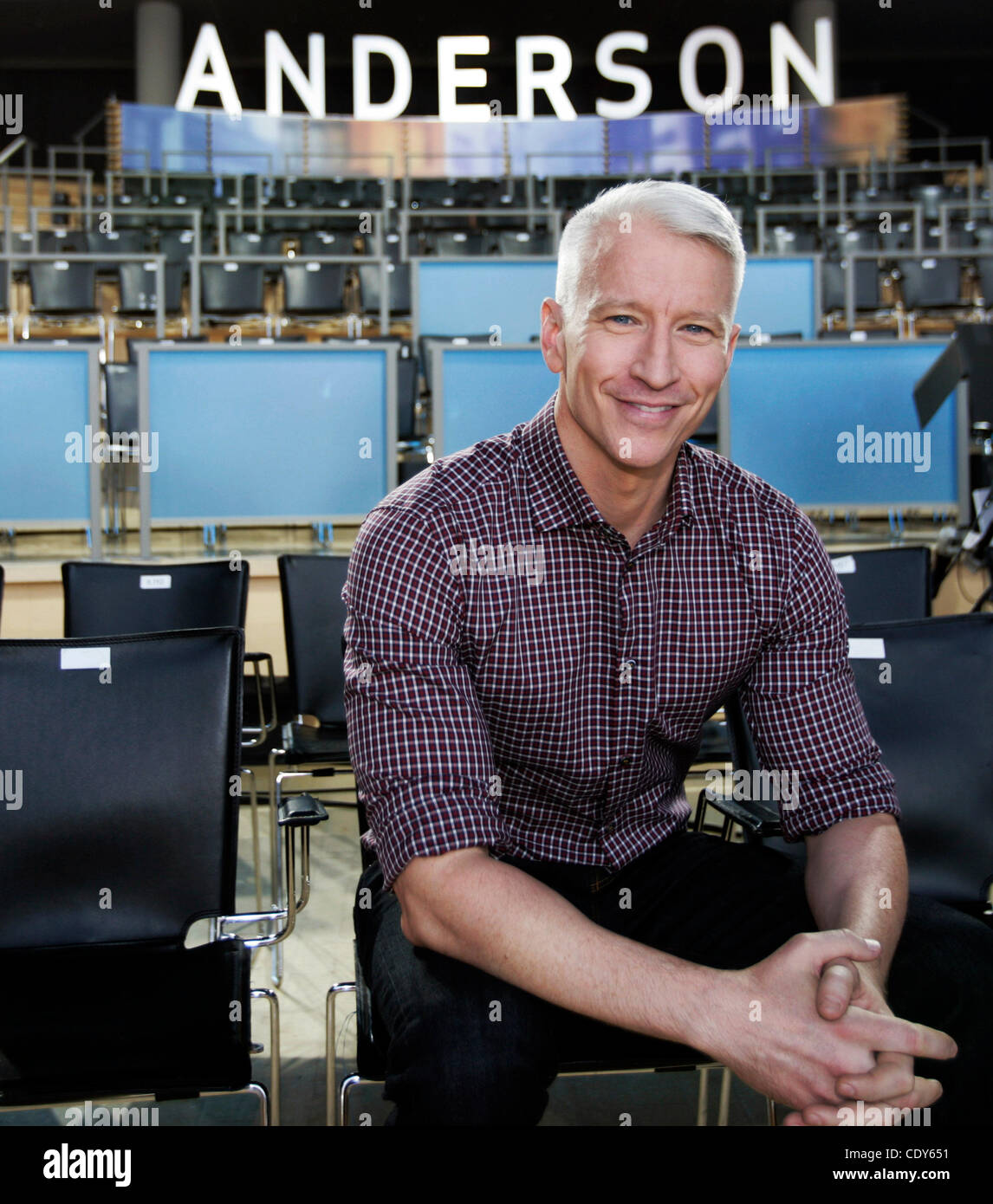 Nov. 10, 2011 - New York, NY, U.S. - ANDERSON COOPER on the set of his ...