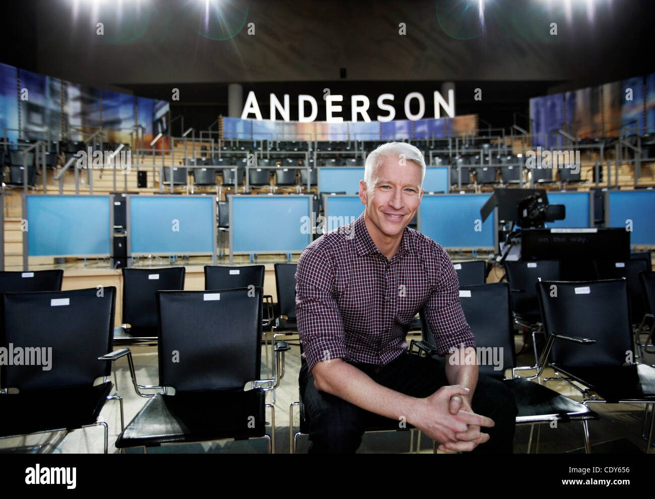 Nov. 10, 2011 - New York, NY, U.S. - ANDERSON COOPER on the set of his ...