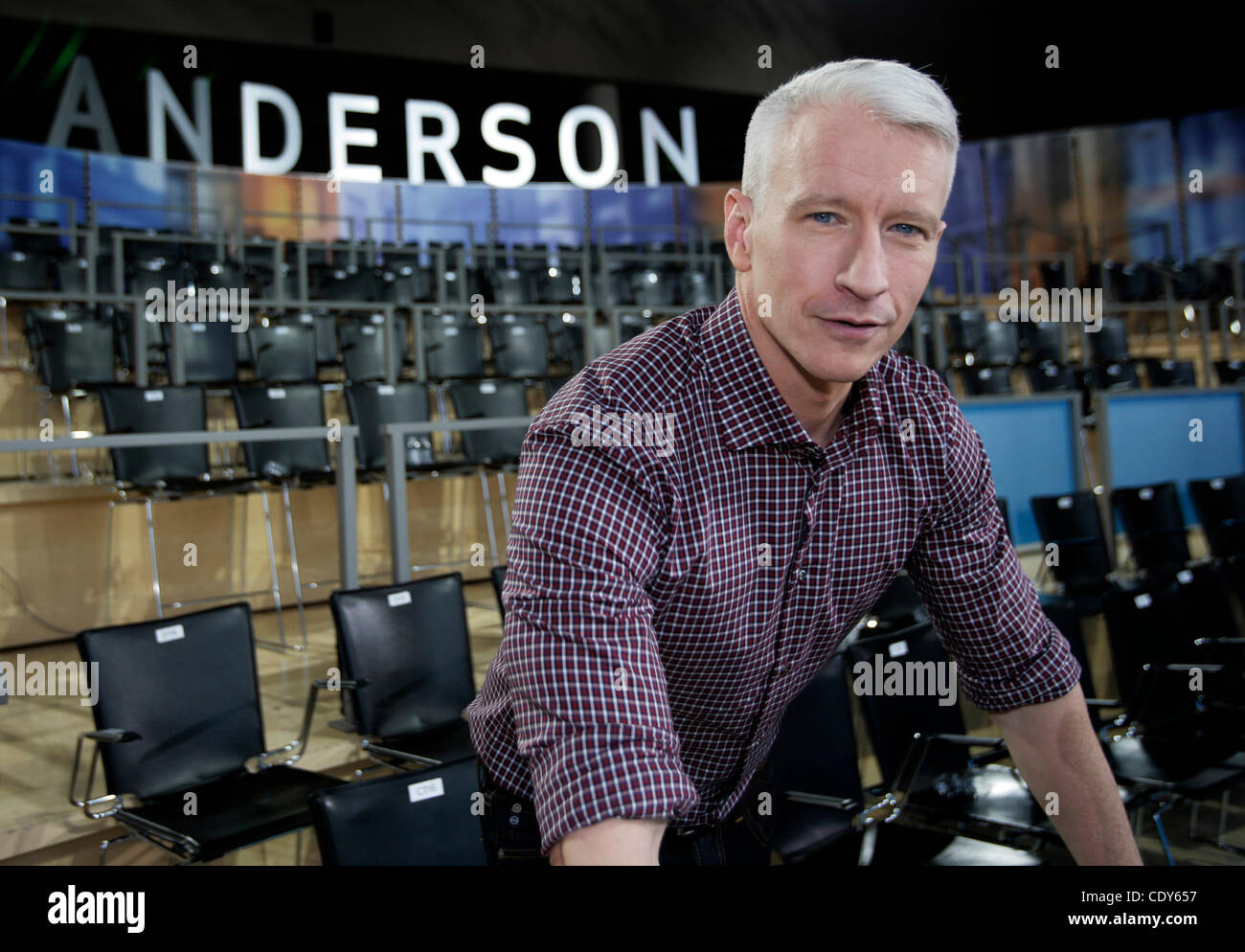 Nov. 10, 2011 - New York, NY, U.S. - ANDERSON COOPER on the set of his ...