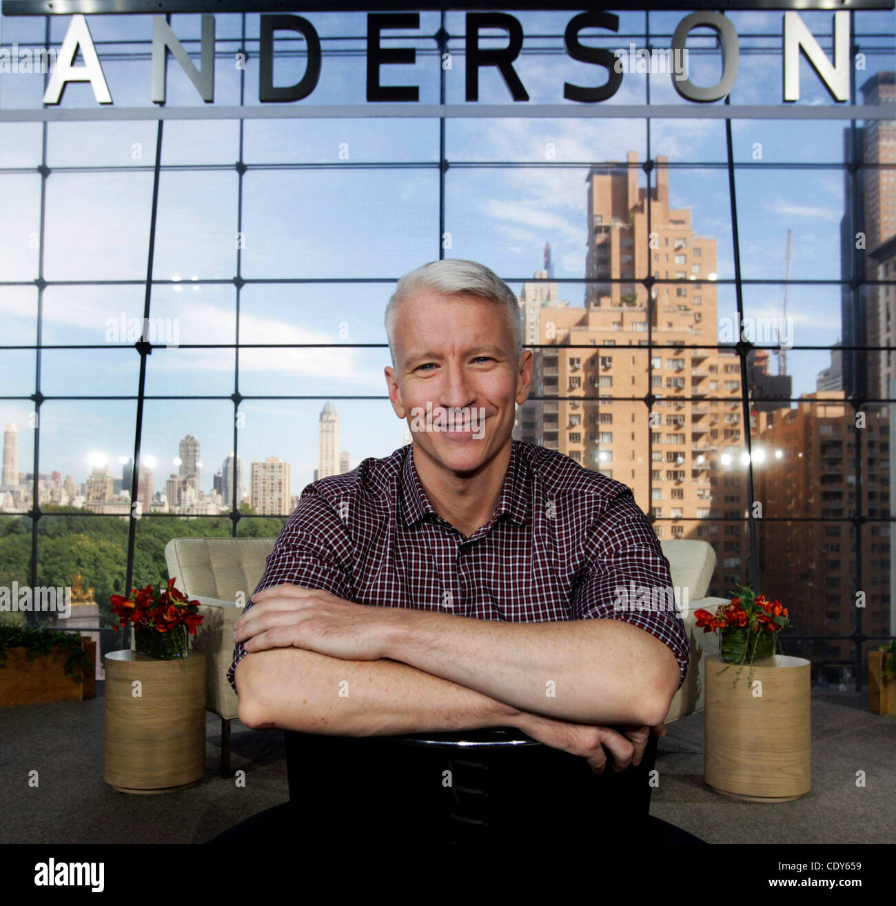 Anderson cooper hi-res stock photography and images - Alamy