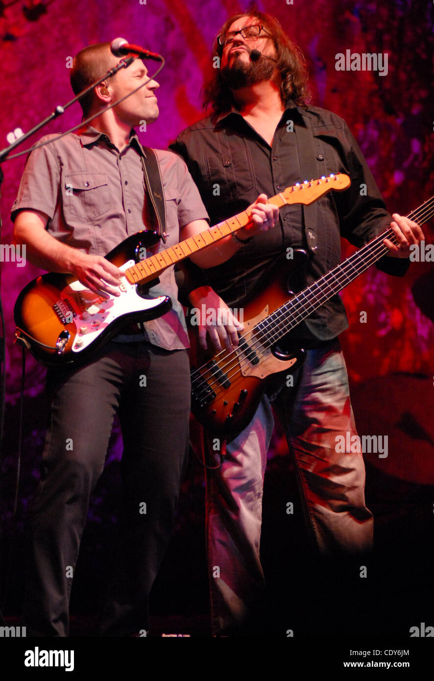 Steve miller band concert hi-res stock photography and images - Alamy