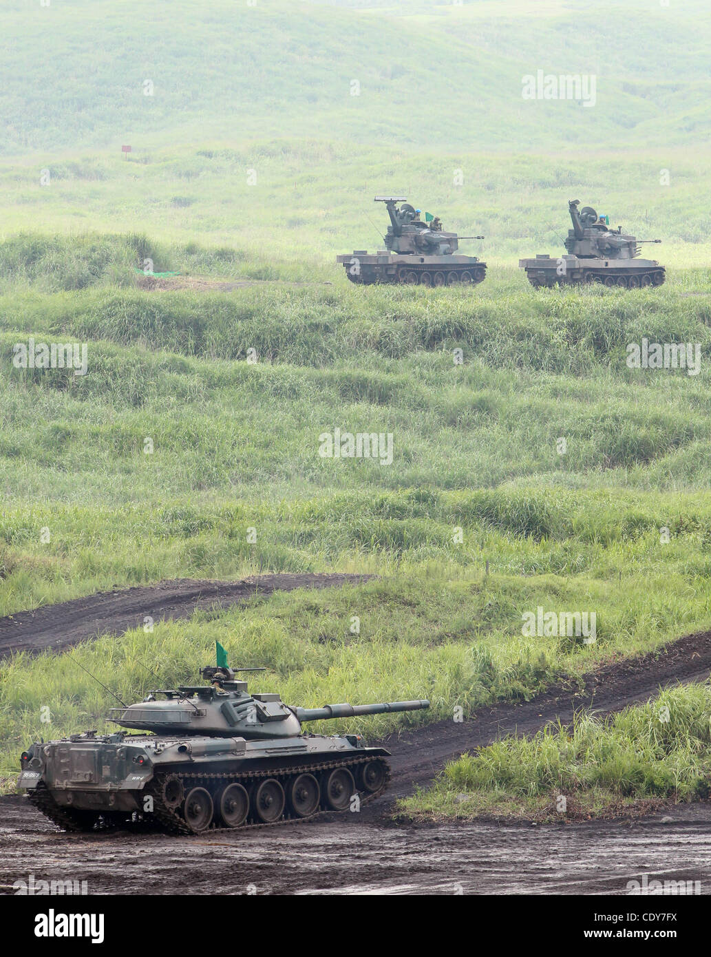 Aug. 23, 2011 - Gotenba, Japan - Japan Ground Self-Defense Force armed ...