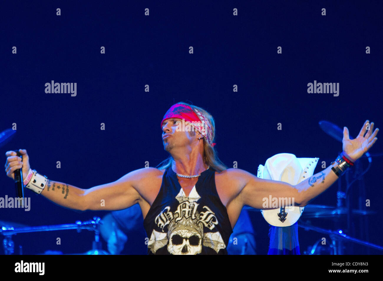 Bret michaels lead singer poison hi-res stock photography and images ...
