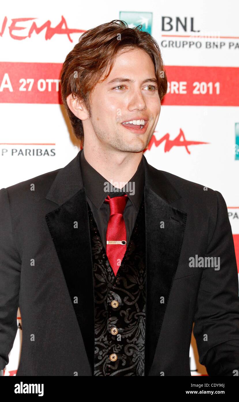 Jackson rathbone the twilight saga hi-res stock photography and images ...