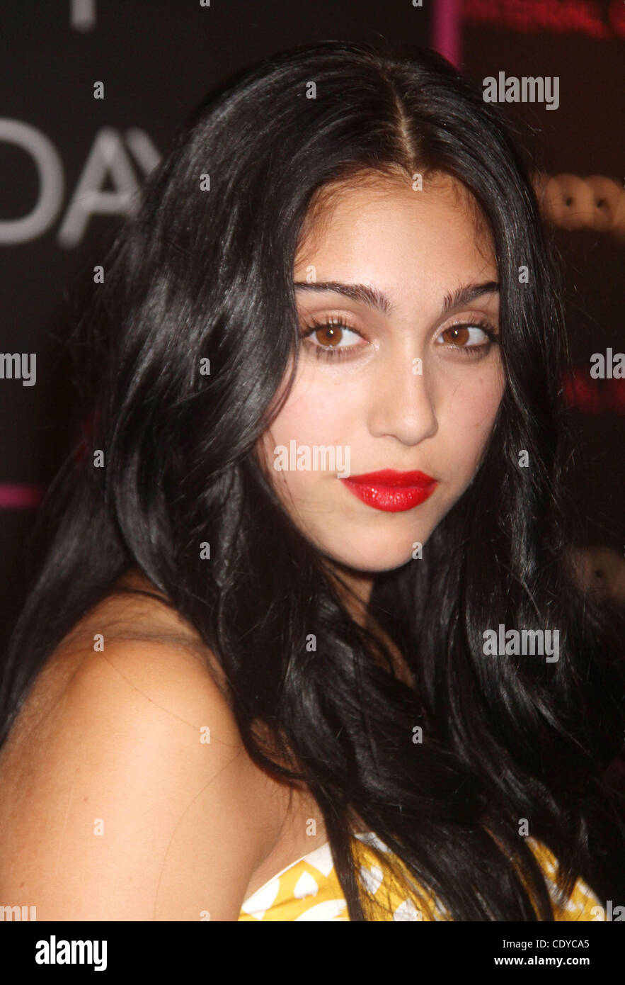 Lola leon hi-res stock photography and images - Alamy