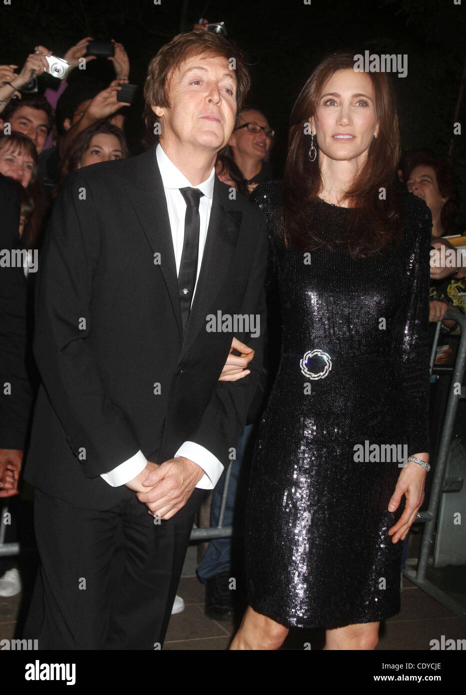 Paul mccartney nancy shevell 2011 hi-res stock photography and images ...
